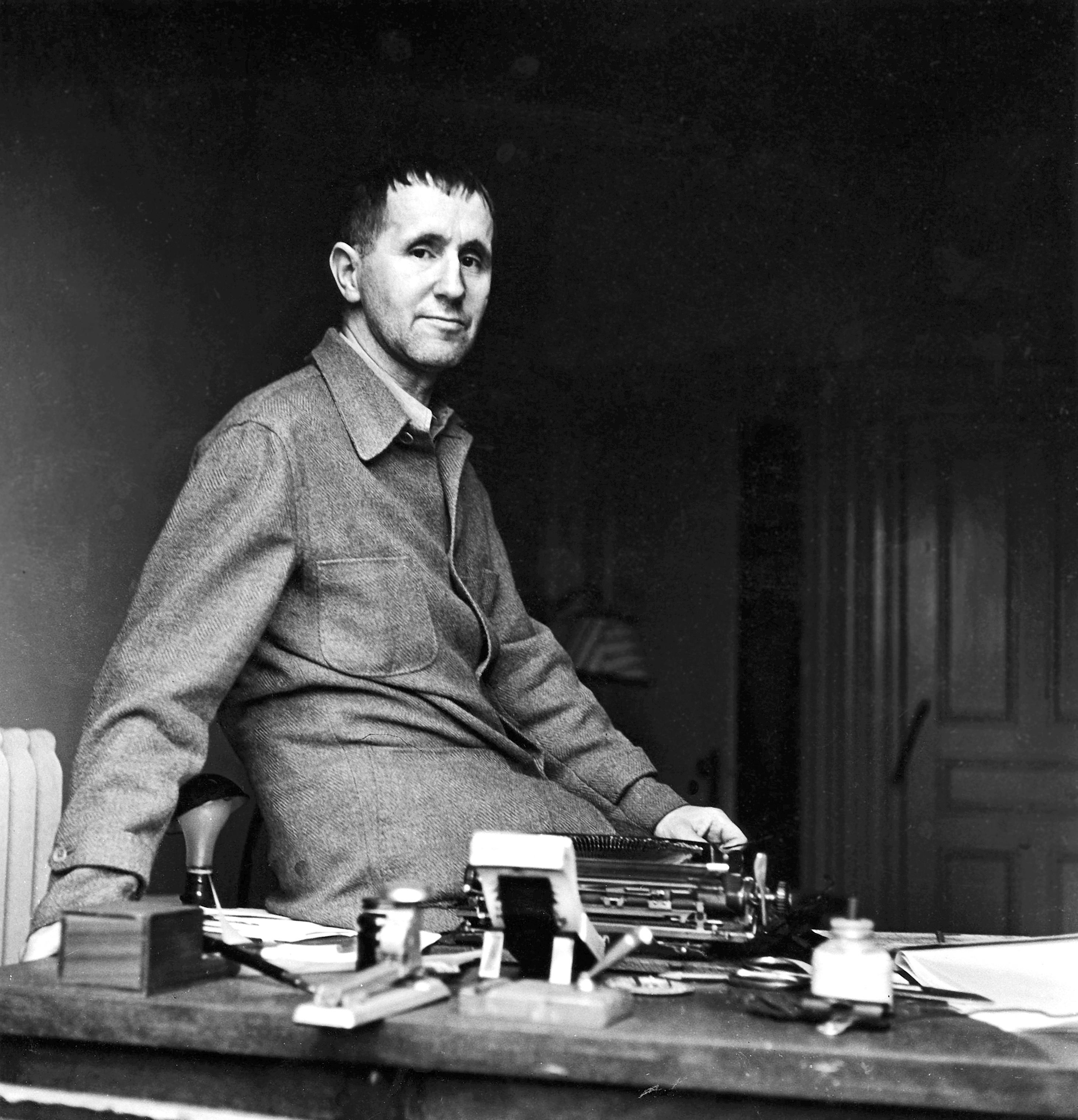 Bertolt Brecht | Malmö Stadsteater